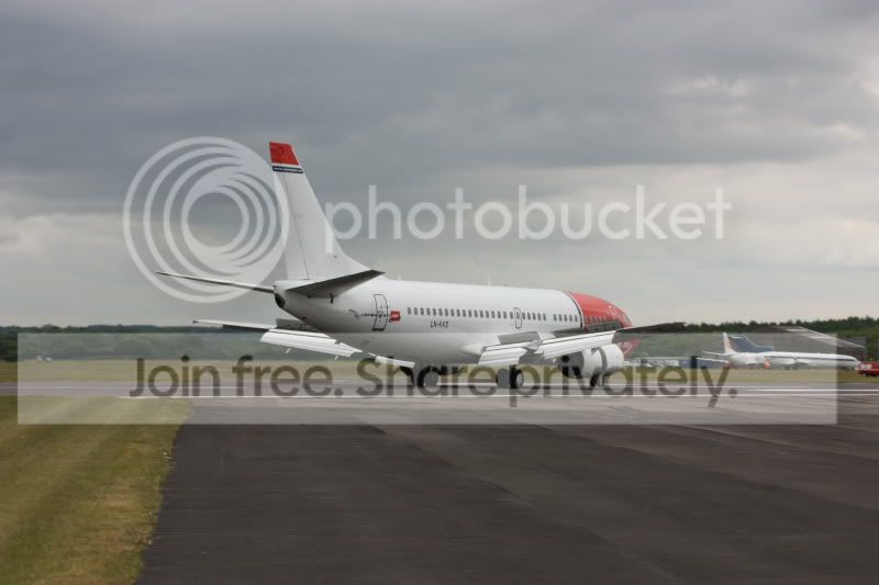 Lasham movement - Aviation Photography - Britmodeller.com